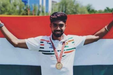 Mohammed Salahuddin takes the honor with a impressive jump