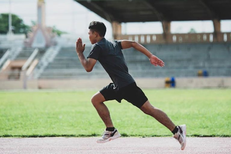 Setting the Pace: Debunking Common Myths About Running Setting the Pace: Debunking Common Myths About Running